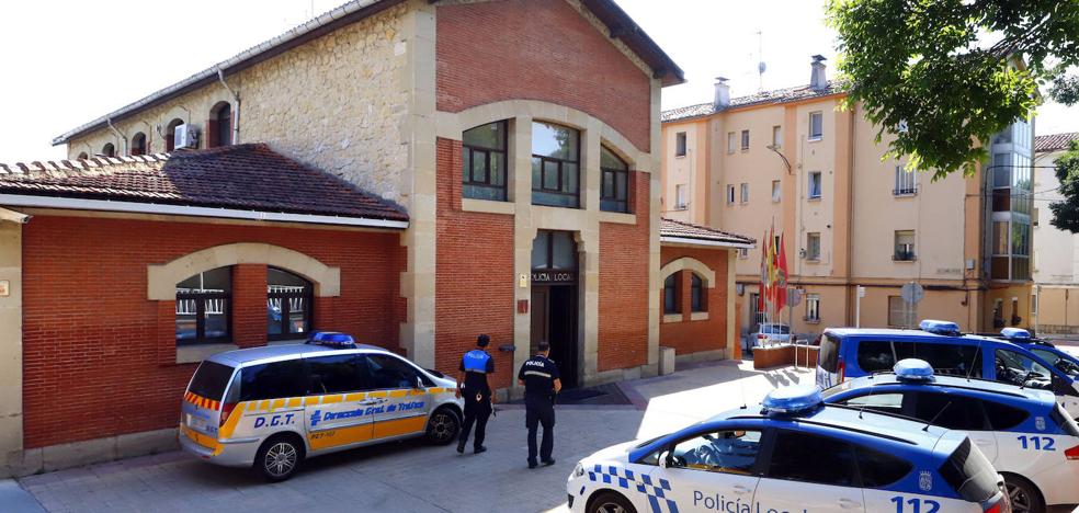 Denuncian al jefe de Policía Local por violación de correspondencia e intimidad | El Correo